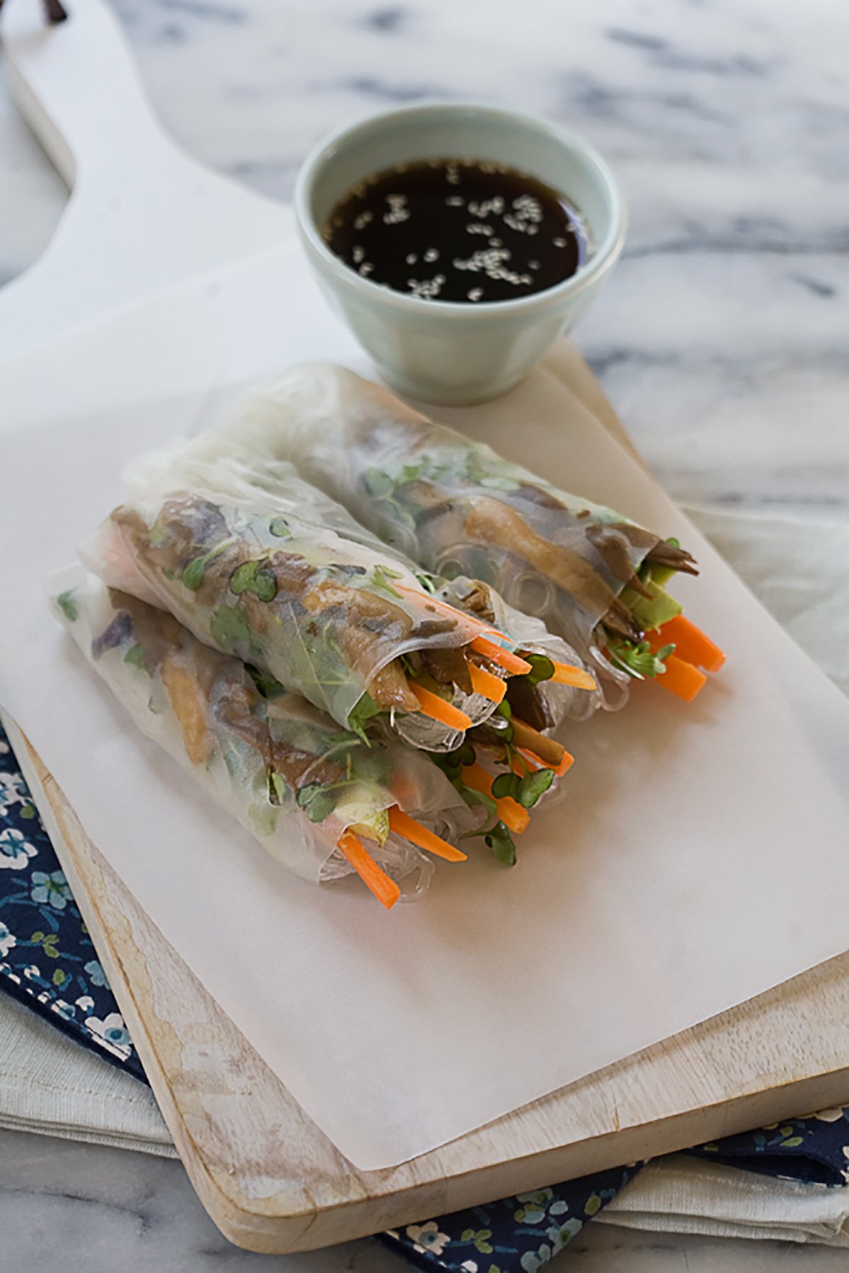 Mushroom Fresh Spring Rolls With Peanut Sauce